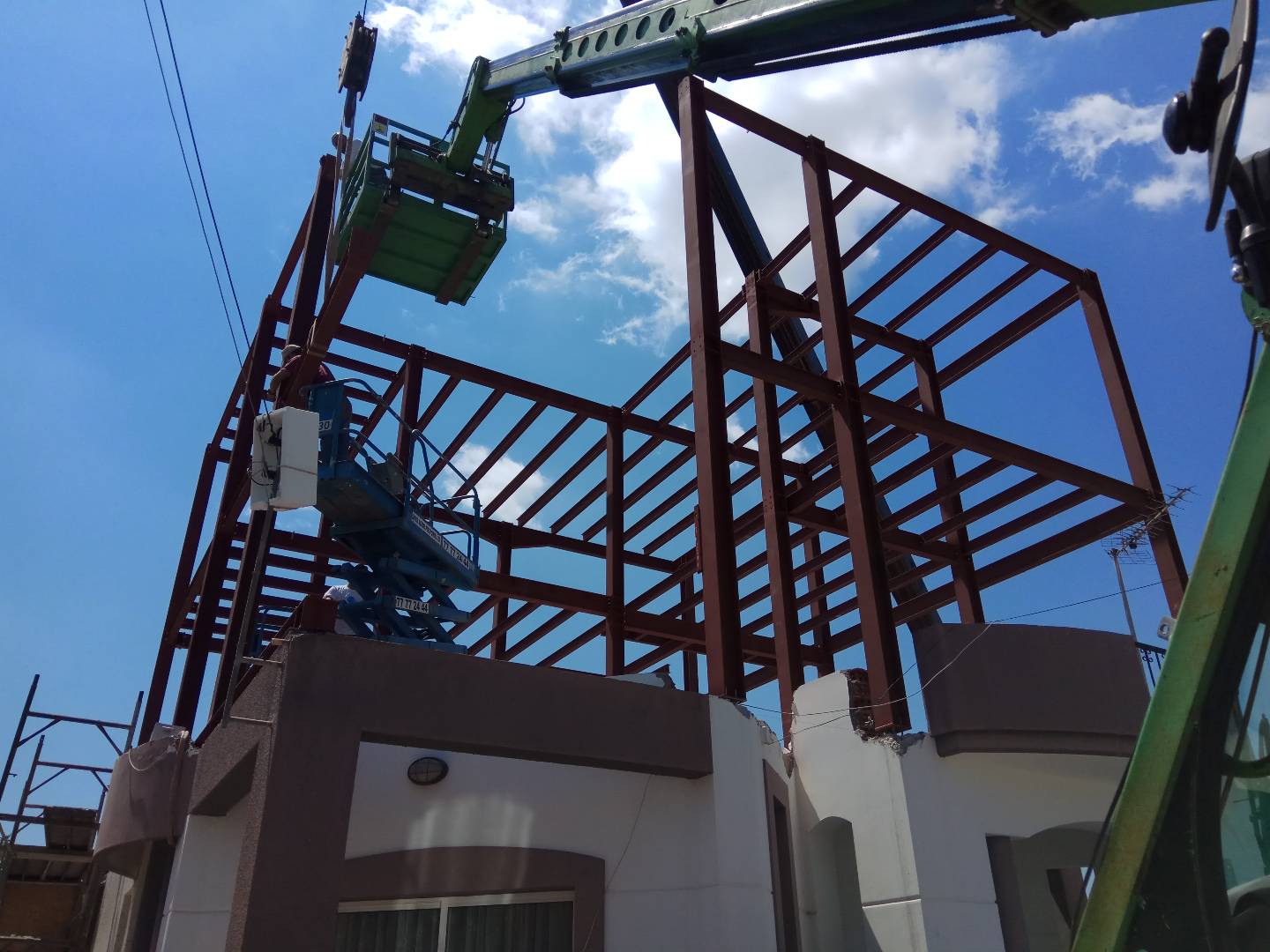 Build on top of your existing house - Pelasgos Homes